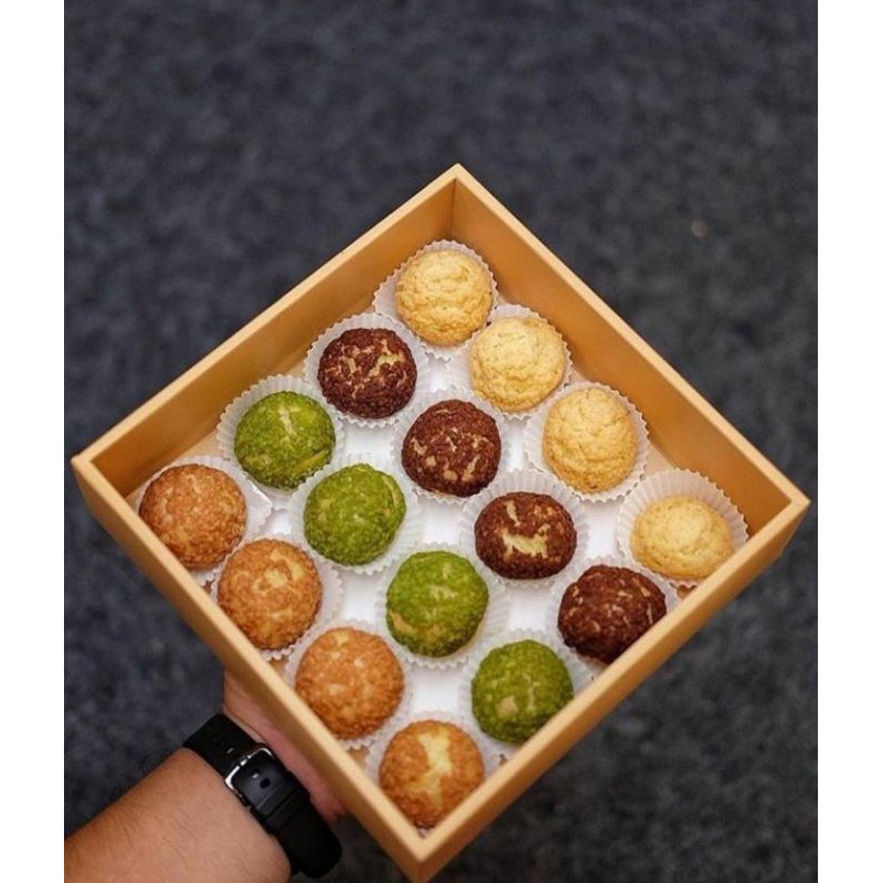 Jual Kue Sus Basah 1 Box Choux / Kue Sus isi Fla Vanilla, Coklat ...