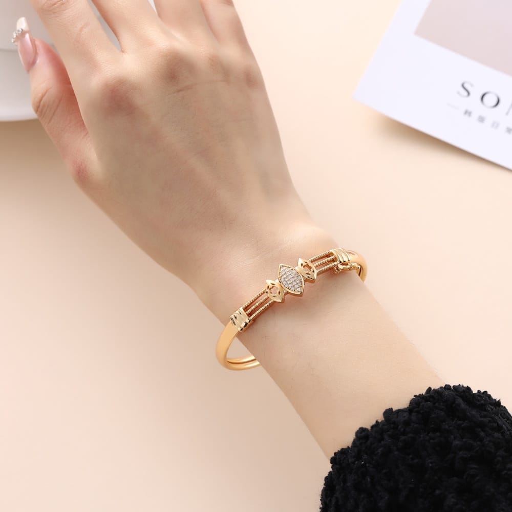 Jual Gelang emas wanita / Gelang wanita terbaru kekinian / Gelang emas ...