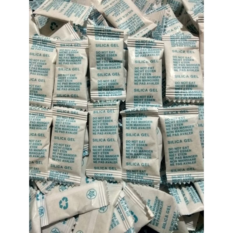 Jual Silica Gel Pengawet Sepatu Sandal Tas 1 Pcs | Shopee Indonesia