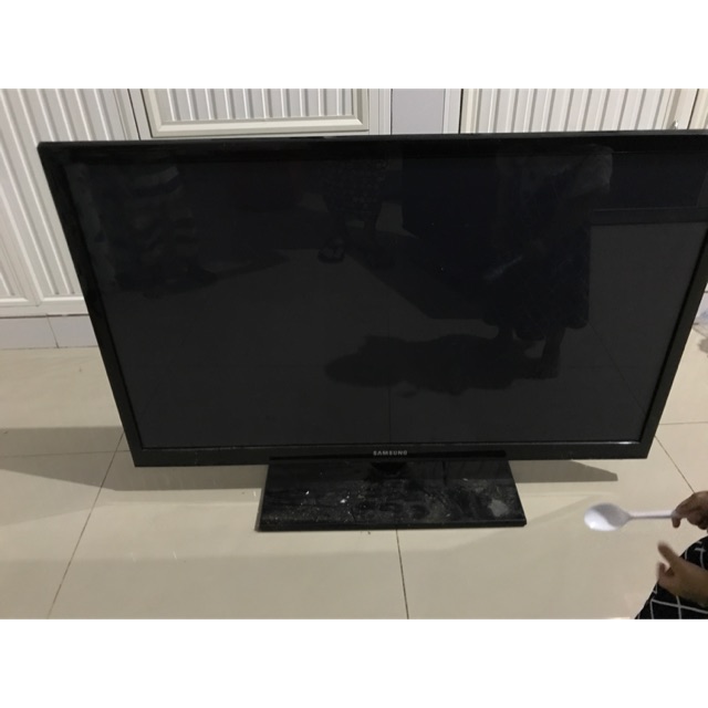 Jual TV LED SAMSUNG 43 inch layar pecah yang lain masih berfungsi ...