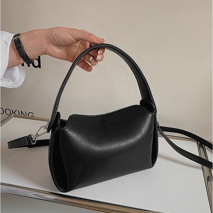 Jual XIENNA SLINGBAG - MWS 3673 - PRODUK ORIGINAL KULIT TEBAL DAN HALUS ...