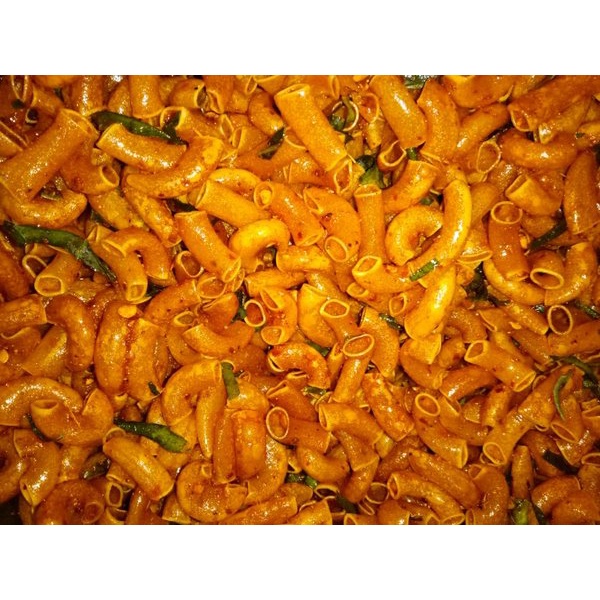 Jual PROMO Makaroni Pedas Daun Jeruk 100 Gram (SUMBER SEMANGAT ...