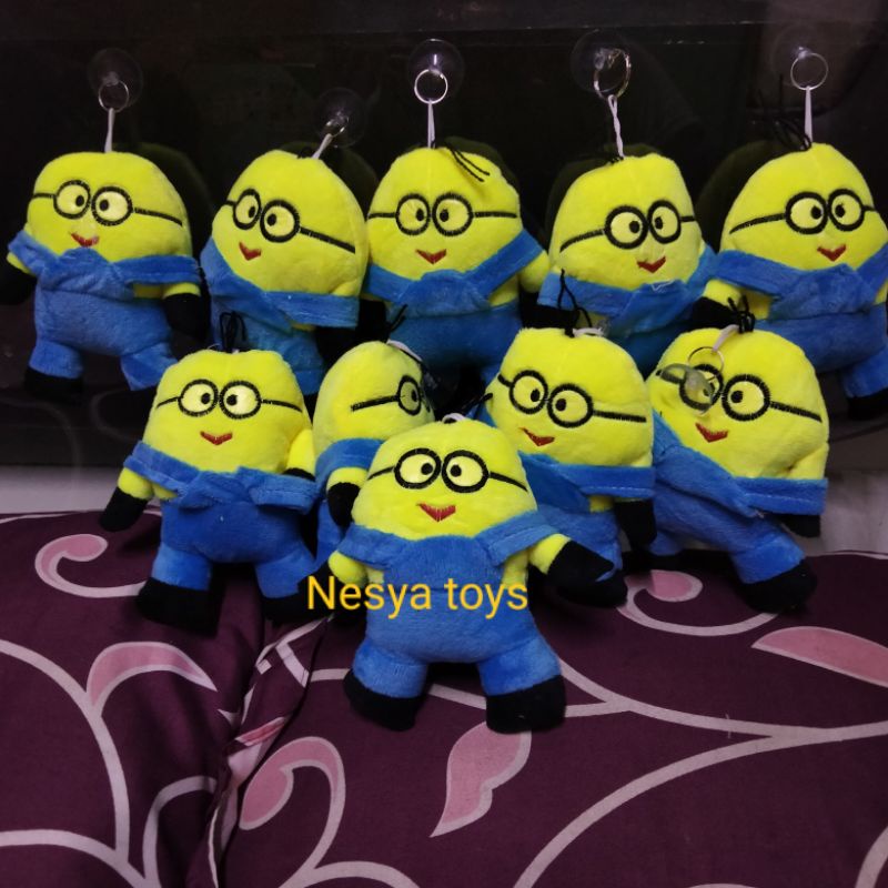 Jual Boneka gantungan kaca mobil isi 10 minion,gantungan kaca bus ...