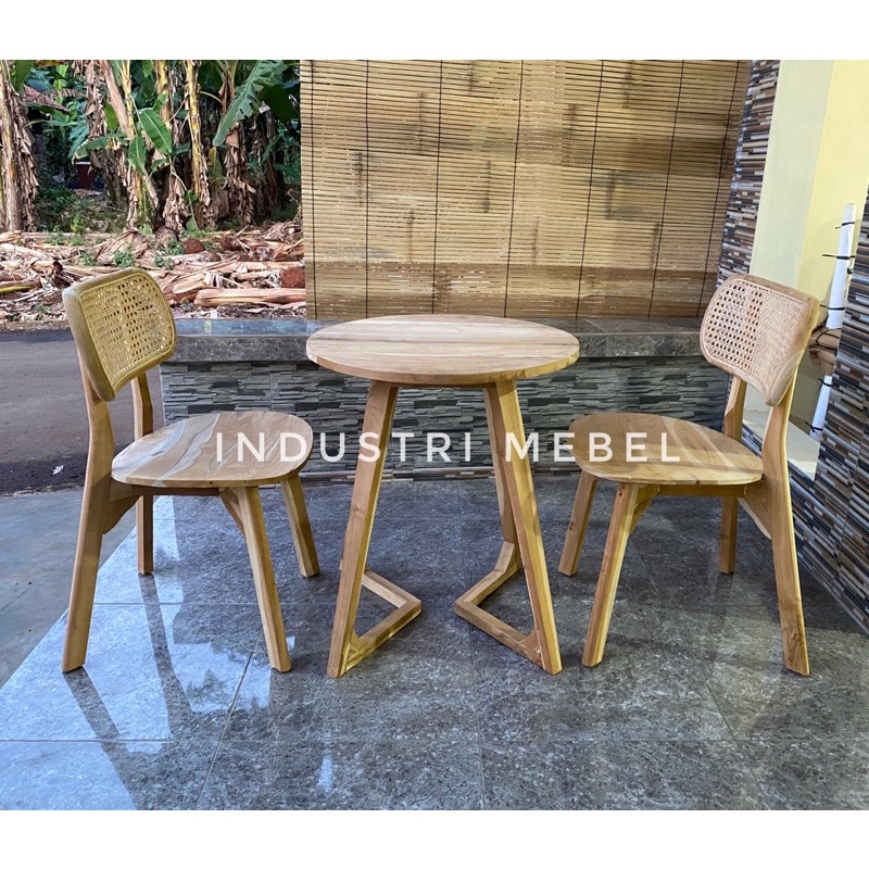 Jual Set Meja Kursi Cafe Rotan Harga Murah - Kursi Kacang - Meja Cafe Bundar Resto | Shopee ...
