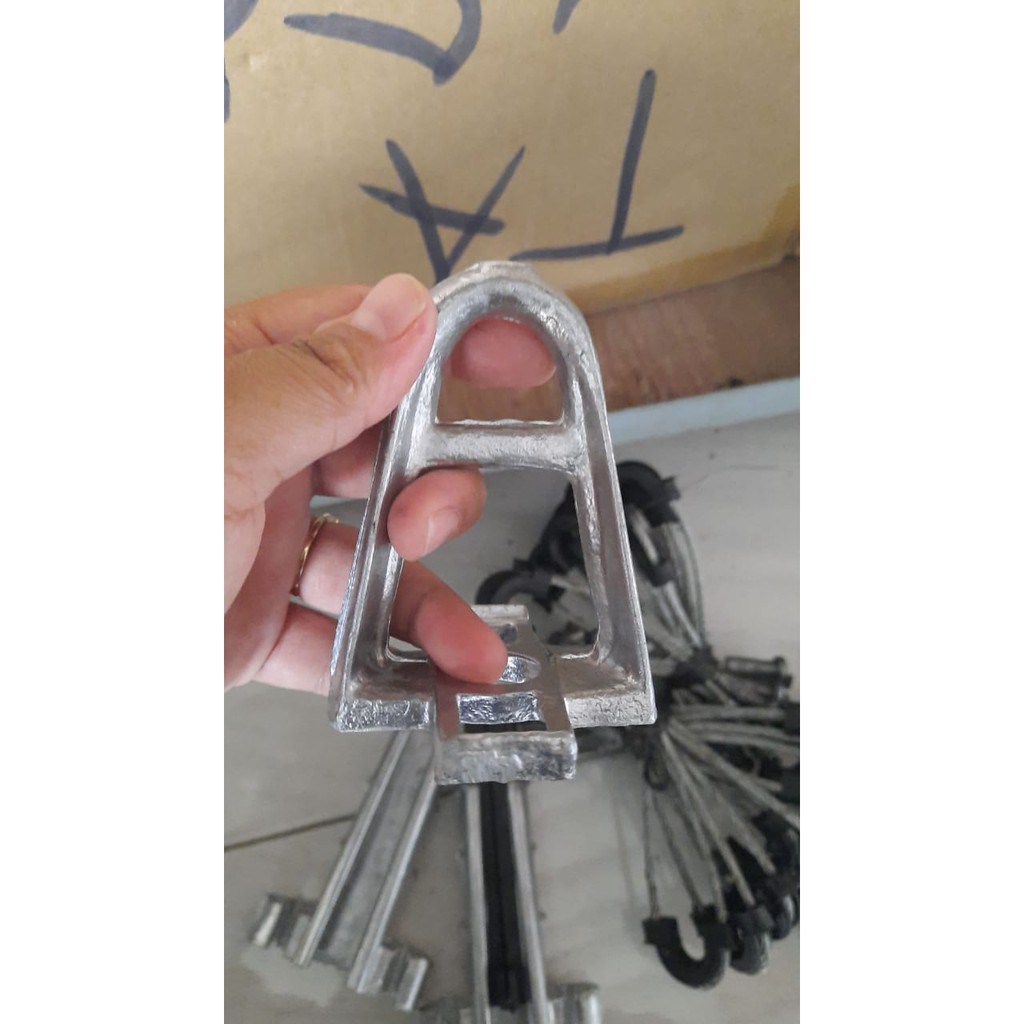 Jual Bracket A untuk Tiang Listrik Jaringan Clamp A Bracket Tower ...