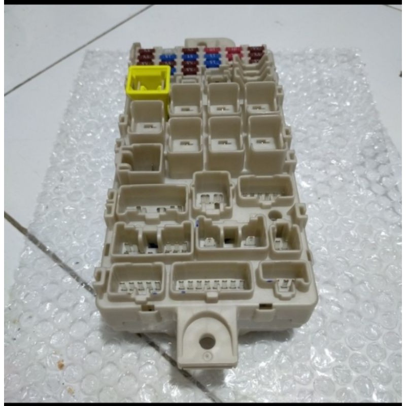 Jual box sekring Mitsubishi xpander all new Pajero original | Shopee ...