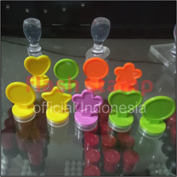 Jual Stempel Mini Karakter Custom Nama Emoticon Untuk Anak dan Tanda ...