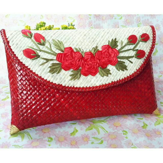 Jual CLUTCH ANYAMAN PANDAN BUNGA SULAM DOMPET ANYAMAN PANDAN MURAH ...