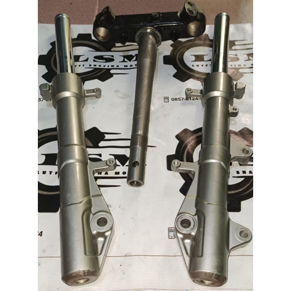 Jual shockbreaker depan ADV 150 set segitiga original honda | Shopee Indonesia
