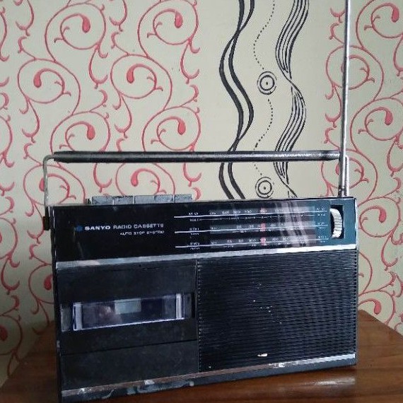 Jual RADIO TAPE JADUL SANYO MADE IN JAPAN , RADIO LAWAS , ANTIK ...