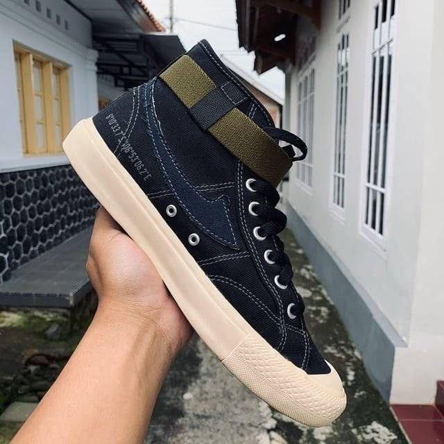 Jual COMPASS BRAVO 001 LIMITED EDITION 99/100 | Shopee Indonesia