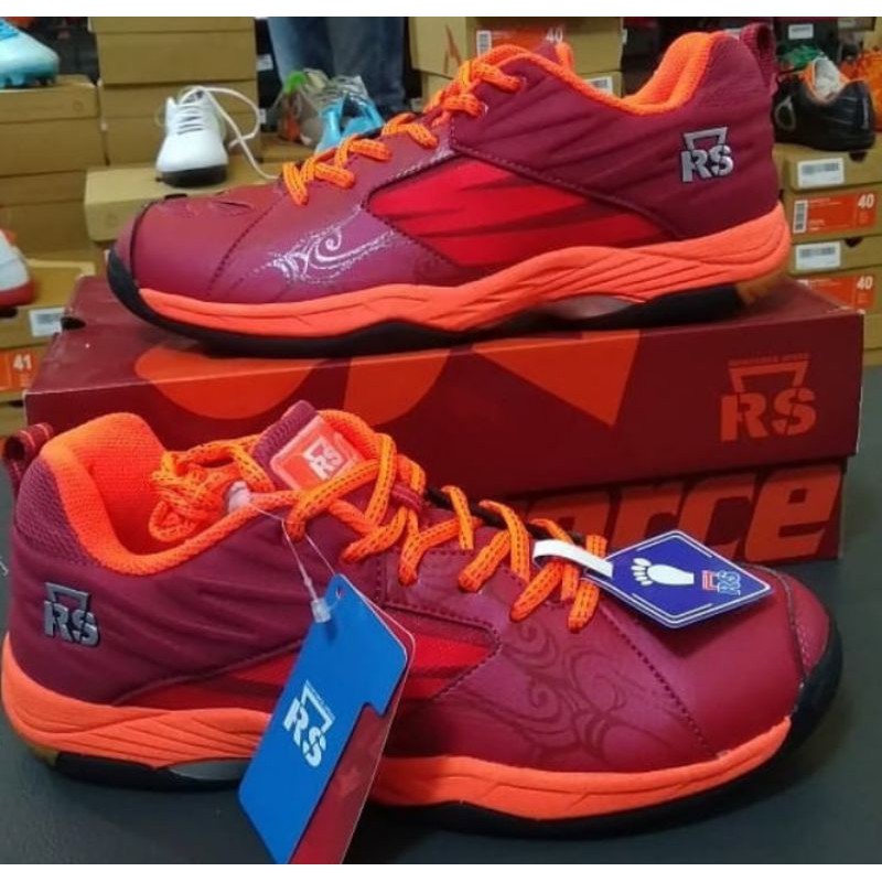 Jual sepatu badminton RS | Shopee Indonesia