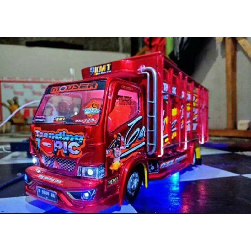 Jual MINIATUR TRUK OLENG MOBIL TRUK TRENDING TOPIK WARNA MERAH ,TRUK ...