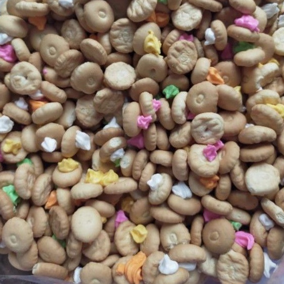 Jual Biskuit Bunga Gem /gem rose/biskuit kancing monas warna warni ...