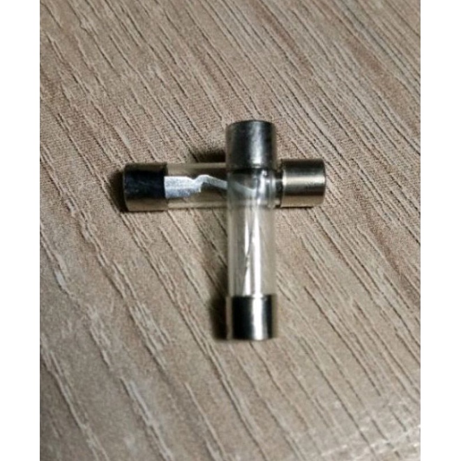 Jual Sekring Tabung 10A Fuse Tube 10 A Pengaman Listrik PCB Elektronik ...
