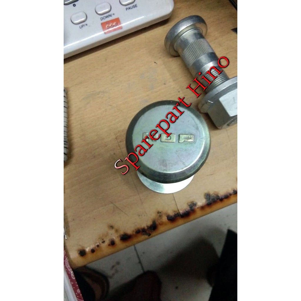 Jual Baut roda Hino 500 original depan/belakang | Shopee Indonesia