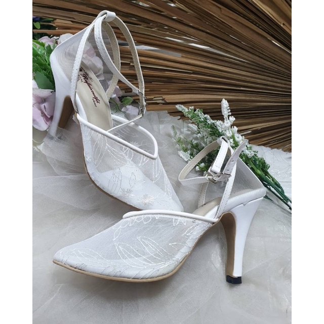 Jual sepatu Noviraa putih tali sepatu cantik 9cm lancip | Shopee Indonesia