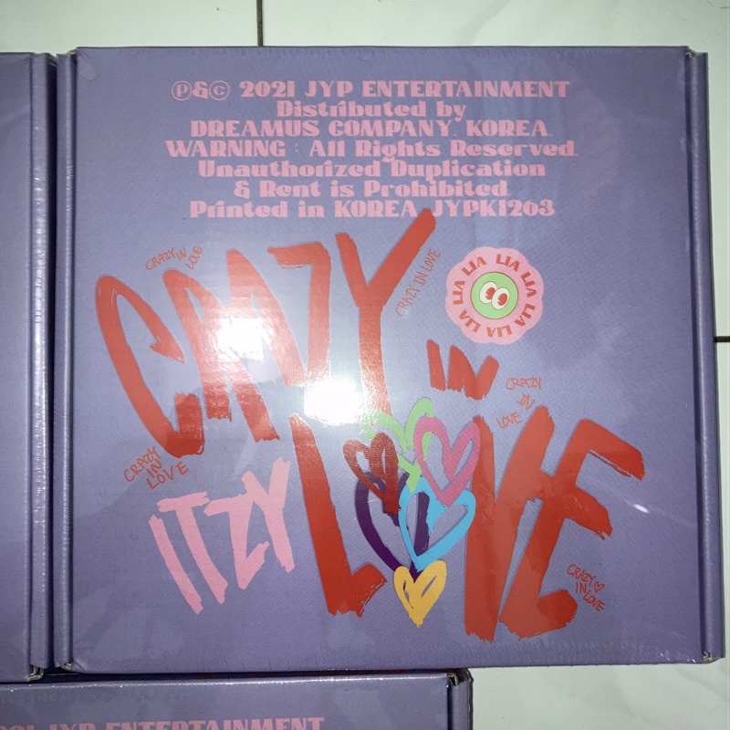 Jual ITZY CRAZY IN LOVE SEALED ALBUM CIL LIA RYUJIN VERSION | Shopee ...