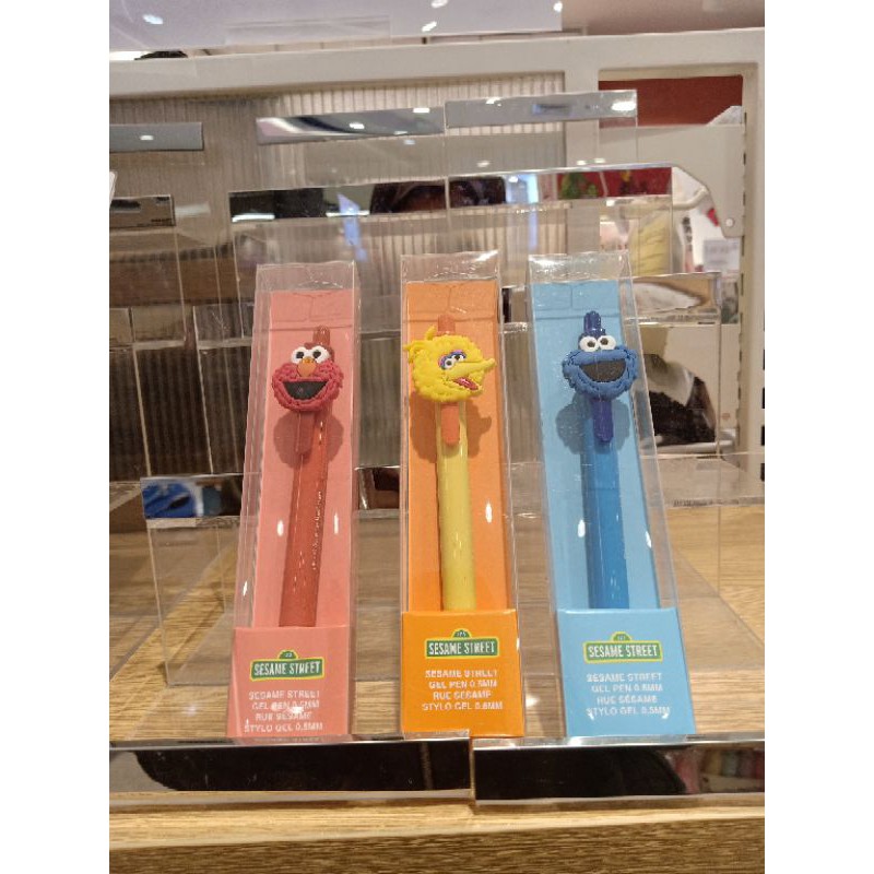 Jual Miniso Sesame street gel pen notebook A6 Wirebound book buku ...