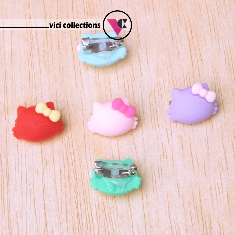 Jual Souvenir Bros Pin Kecil Hijab Jilbab Kepala Hello Kitty Doff ...