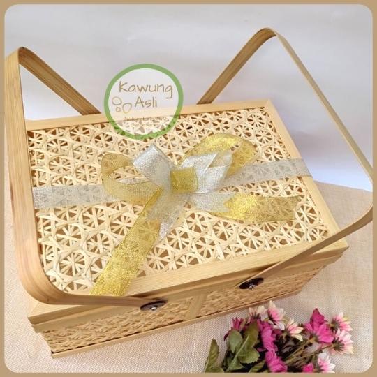 Jual Keranjang Rantang Hampers Hantaran Anyaman Bambu Laba Laba Truntum Persegi Panjang | Shopee ...