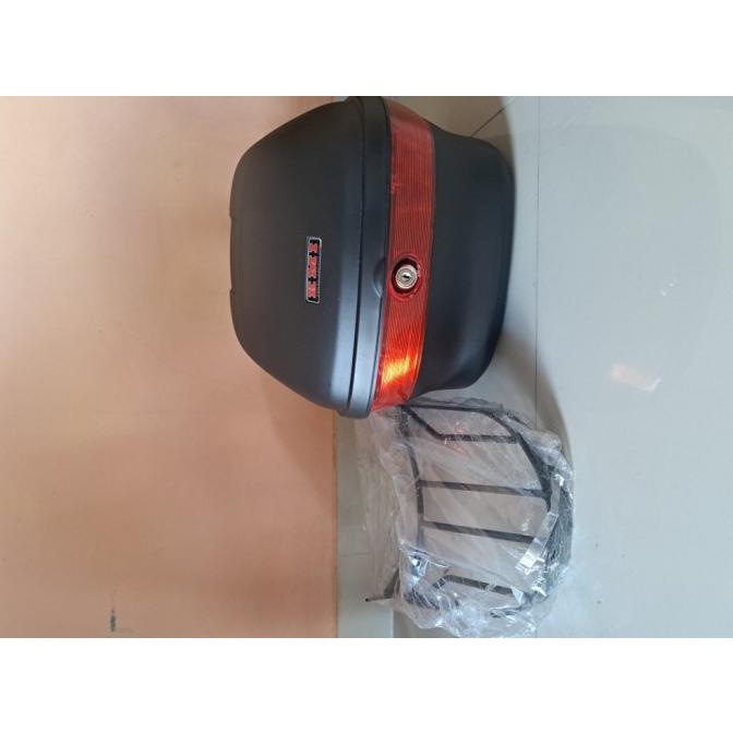 Jual Box Motor Kmi 301 Hitam+Bracket Motor Berbagai Macam Tipe Motor ...