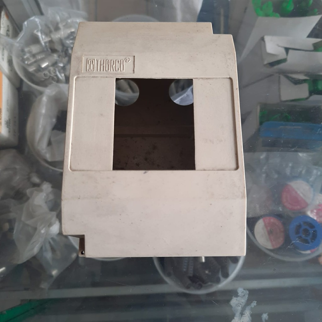 Jual box rumah kotak mcb 4 slot / fuse box mcb | Shopee Indonesia