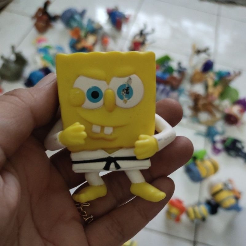 Jual FIGURE SPONGEBOB SQUAREPANTS MAINAN HAPPY MEAL MCD | Shopee Indonesia