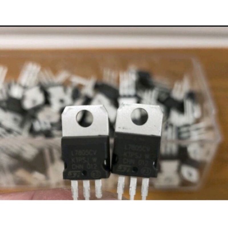 Jual IC 7805 Regulator | Shopee Indonesia