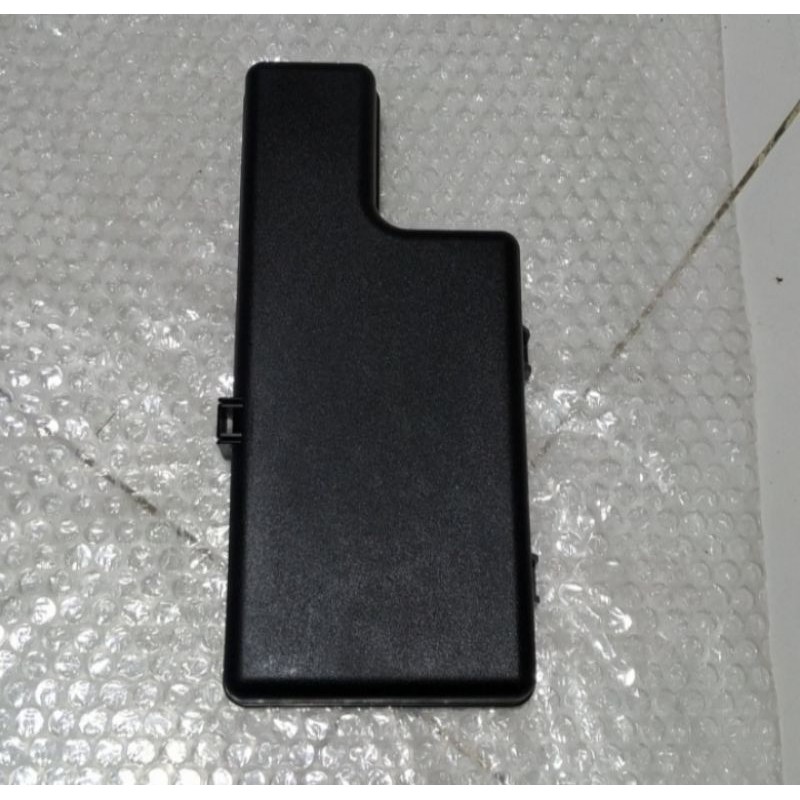 Jual cover/penutup box sekring innova fortuner hilux 2005-2015 original ...