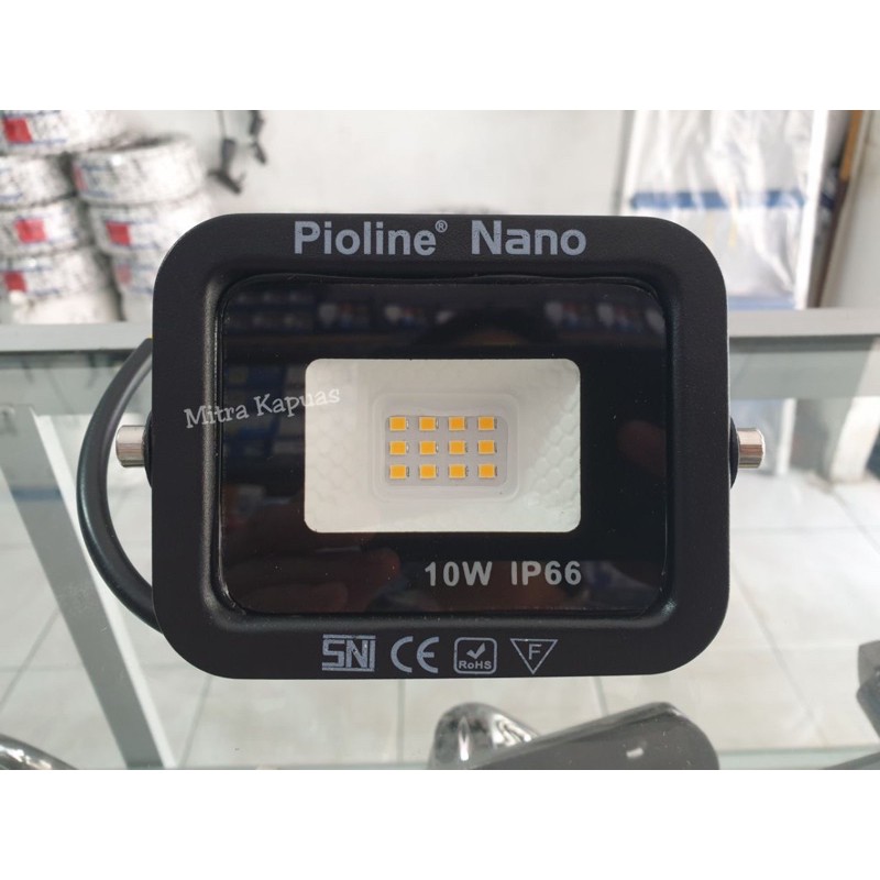 Jual LAMPU SOROT LED FLOODLIGHT PIOLINE NANO 10W & 20W - WARM WHITE ...