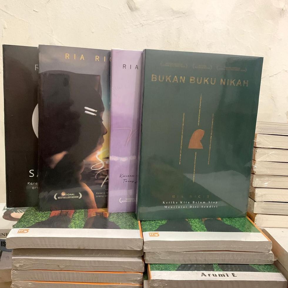 Jual L4angsung Proses,,Paket 4 Novel RIA RICIS - NEXT BUKAN BUKU NIKAH ...