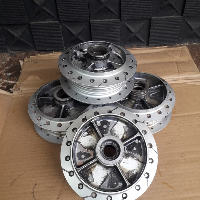 Jual tromol belakang supra lama grand legenda prima original copotan ...