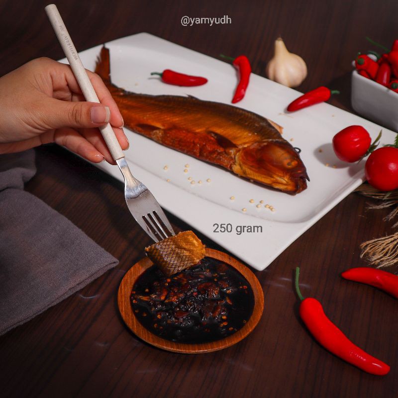 Jual Ikan Bandeng Asap Tanpa Duri 250gram | Shopee Indonesia