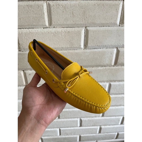 Jual Scilla Moccasin in Citron | Shopee Indonesia