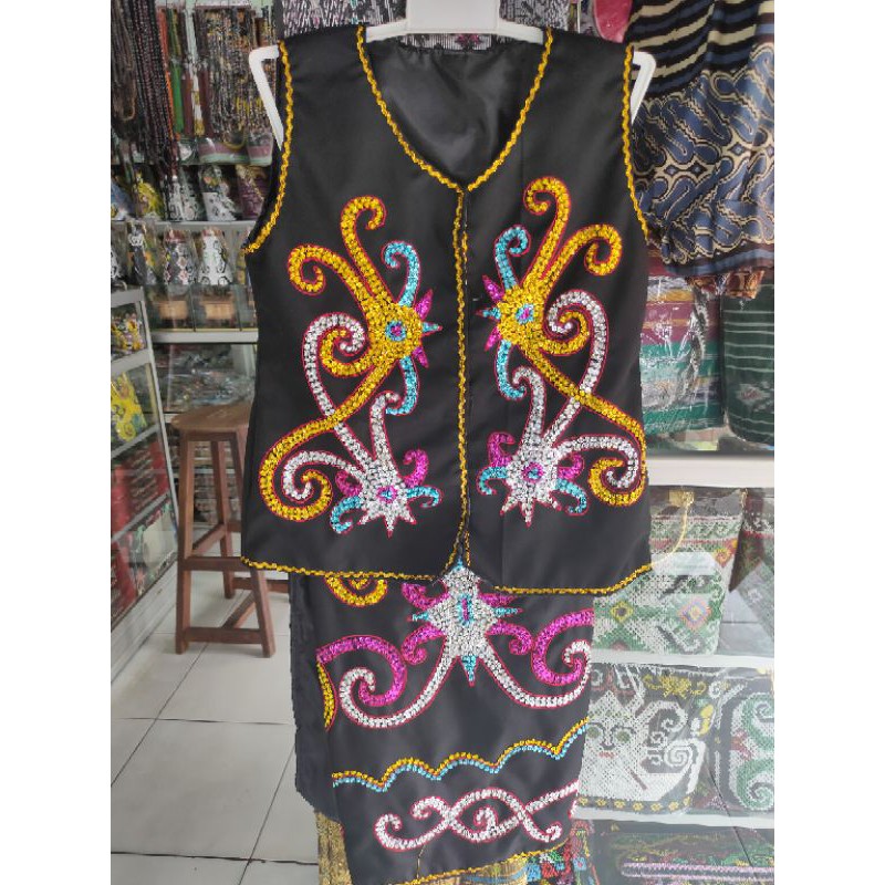 Jual baju adat Dayak Kenyah | Shopee Indonesia