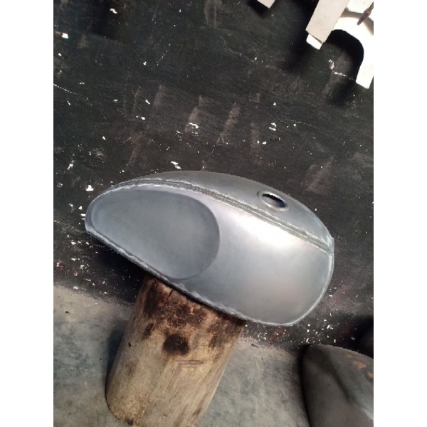 Jual tangki british,tangki triumph,tangki trayem,tangki viral, british ...