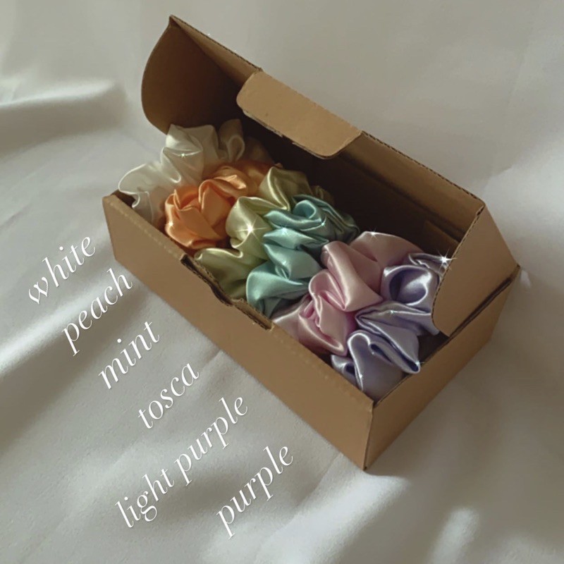 Jual SCRUNCHIE | IKAT RAMBUT HITS KEKINIAN LUCU KOREA | Shopee Indonesia