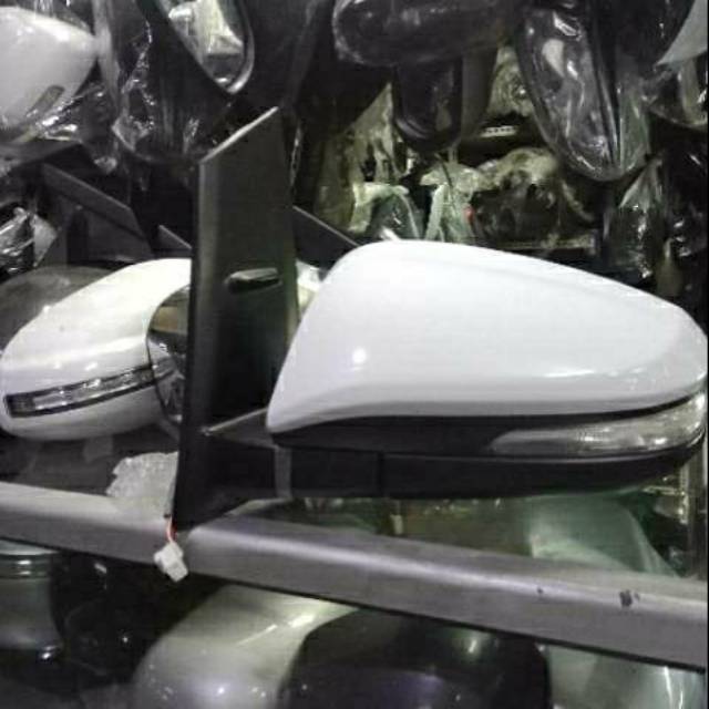 Jual Spion mobil toyota innova reborn type Q original retrack 1pcs ...