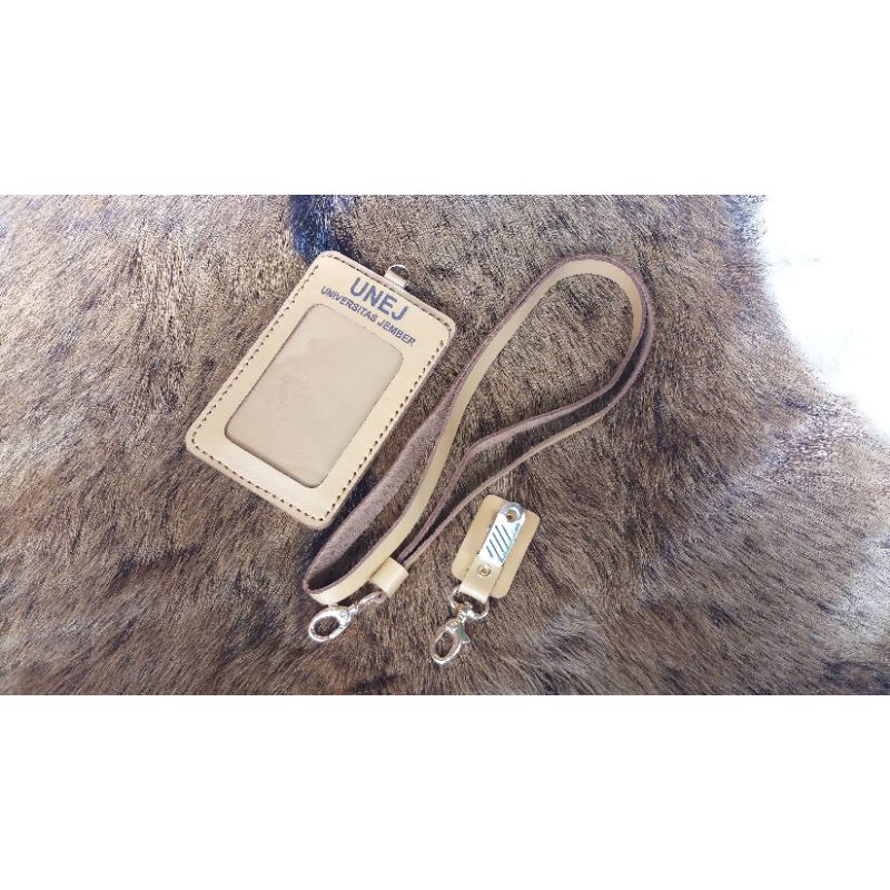 Jual Id Card Holder Kulit Custom Logo & Nama - Name Tag Kulit Sapi Asli ...