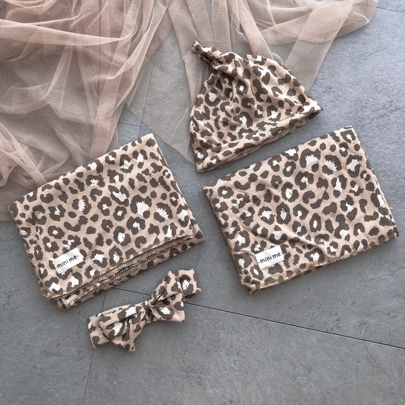 Jual Mini Me - Swaddle Set (Big Leopard) | Shopee Indonesia