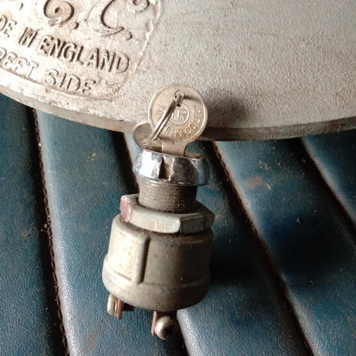 Jual Dijual Kunci kontak Ignition Mini Morris Minor Sprite Midget ...
