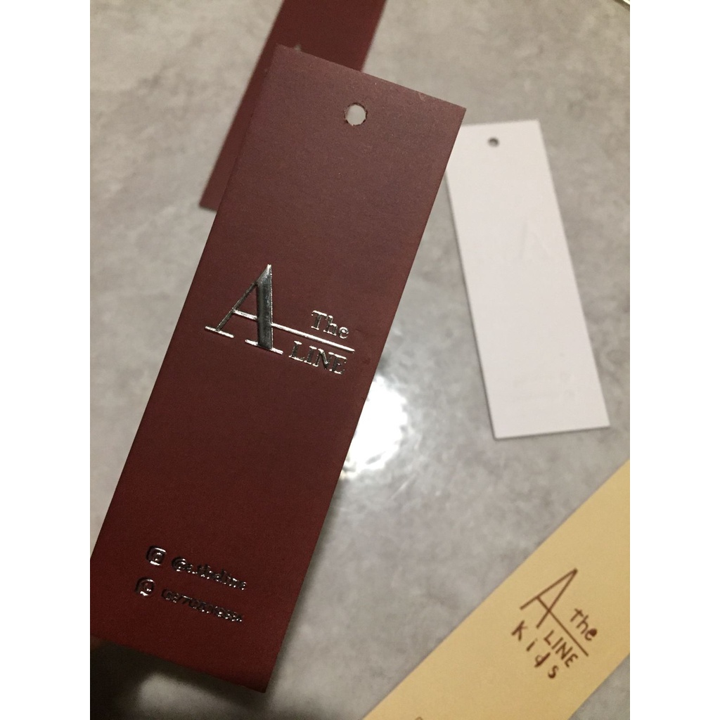 Jual Hangtag Exlusive Premium Emboss & hot print foil | Shopee Indonesia