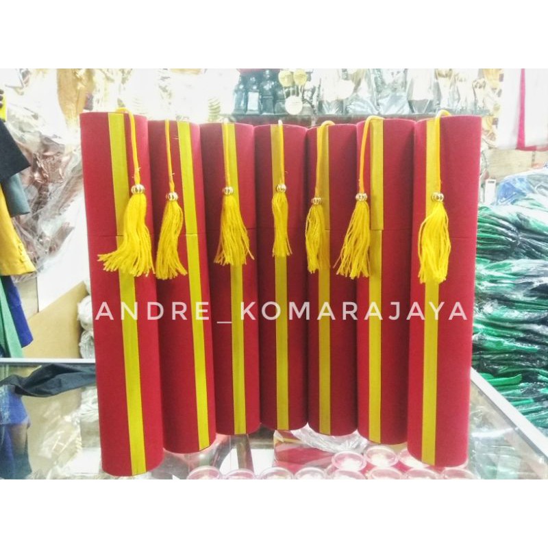 Jual tabung wisuda Tk tinggi 30cm diameter 4cm kain beludru | Shopee ...