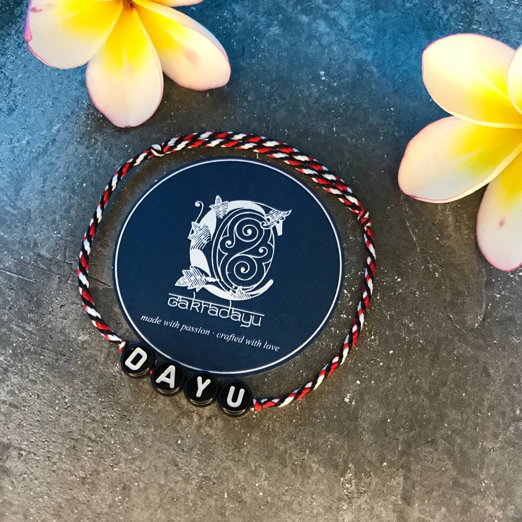 Jual CAKRADAYU Gelang Tridatu Custom Nama Inisial Alfabet khas Bali | Shopee Indonesia