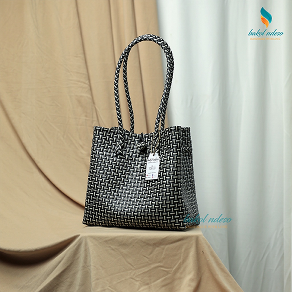 Jual Tas Tote Belanja Pasar Tas Anyaman Jali Jali Plastik Rajut Belanja ...