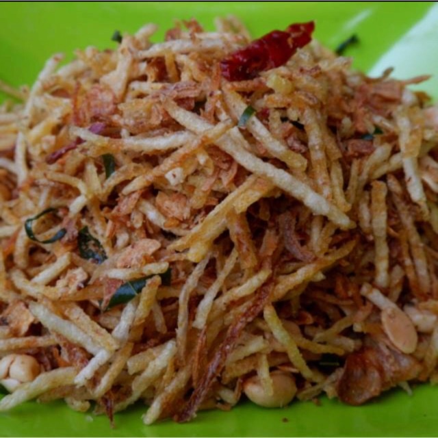 Jual Serundeng kentang Manis Pedas Erika Oleh-Oleh Asli Cemilan Kampung ...