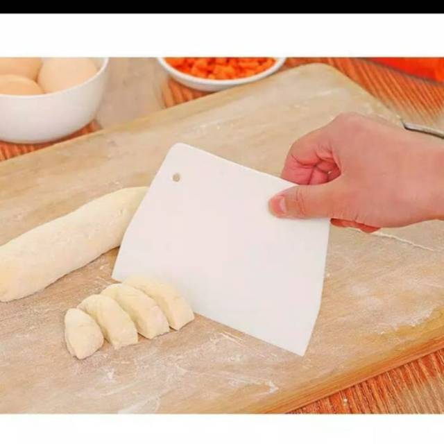 Jual Scraper kue/potong lokal adonan roti 1pcs | Shopee Indonesia