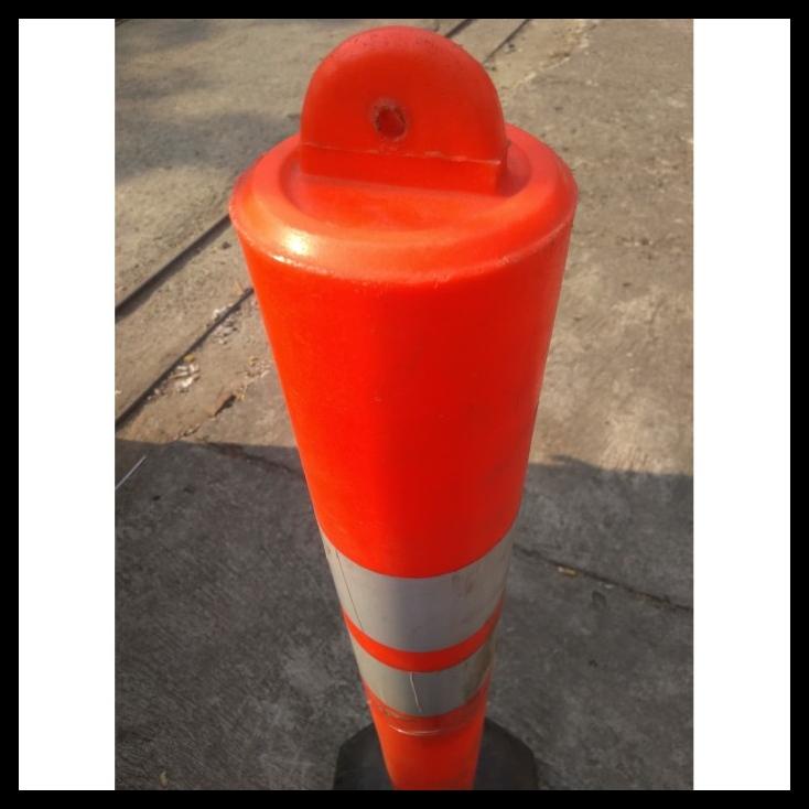 Jual Pembatas Jalan Stik 1 Meter Rubber Base Penanda Jalanan Parkir ...