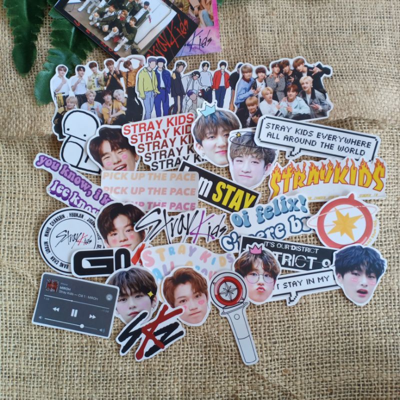 Jual Stray kids sticker laptop big size 30 pcs | Shopee Indonesia